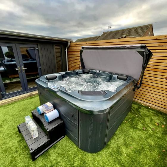 H2o Hot Tubs 4200 Series Twin Lounger Hot Tub Homely Homes